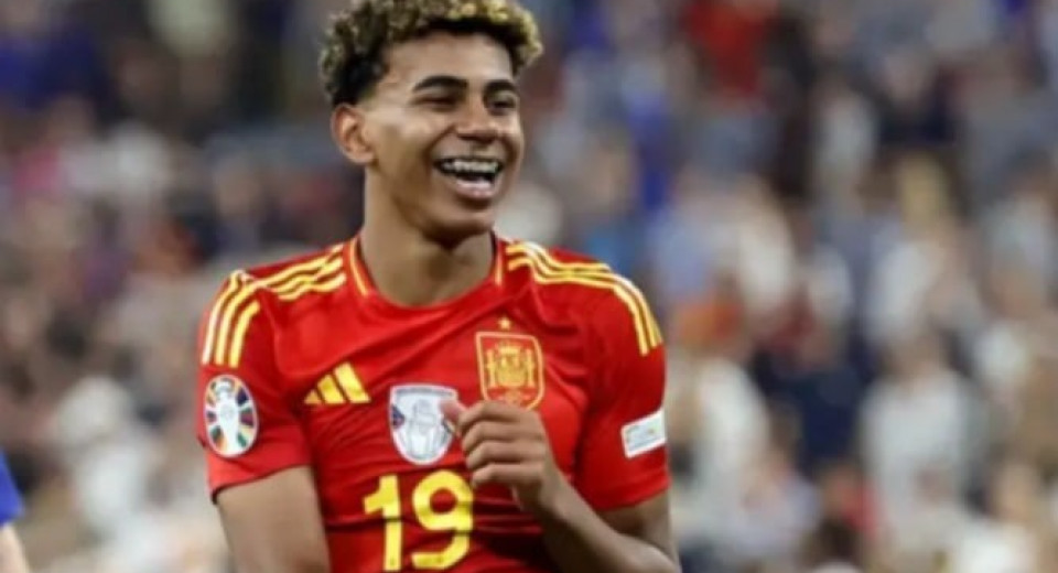 विश्वचर्चित १६ वर्षीय फुटबलर लामिन यमालका लागि तीन देशबीच प्रतिस्पर्धा ...